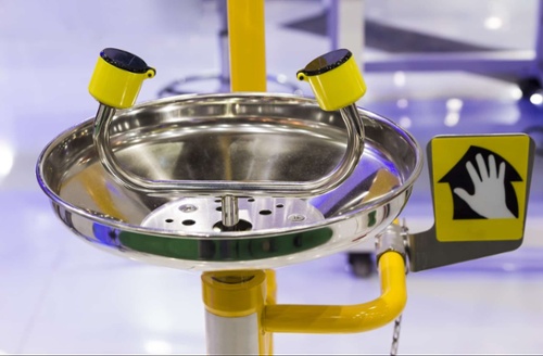 How to Use a Safety Data Sheet (SDS) to Identify Chemical Hazards
