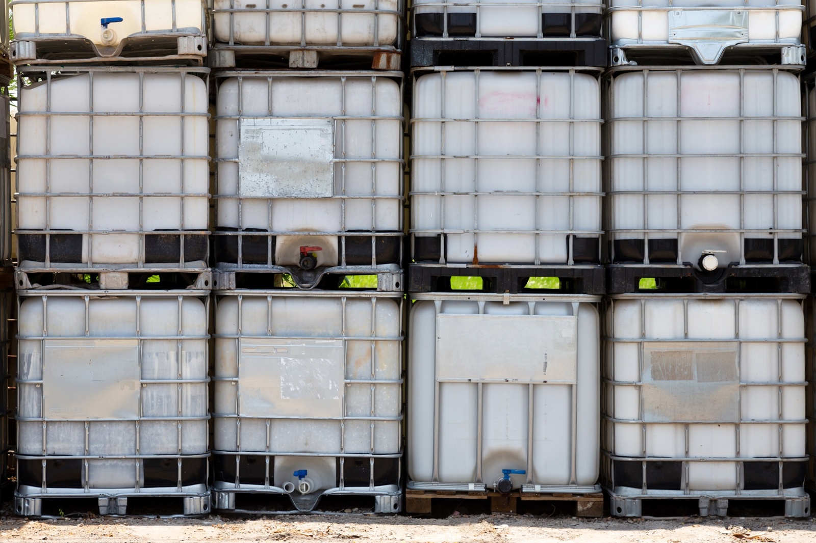 Outdoor Chemical Storage: Mixed Classes of Dangerous Goods (Part 1)
